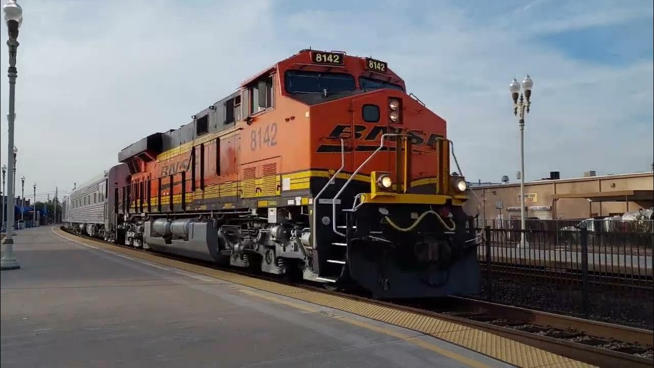 A JB Train Super Short! BNSF Officers' Special through Hanford! - YouTube