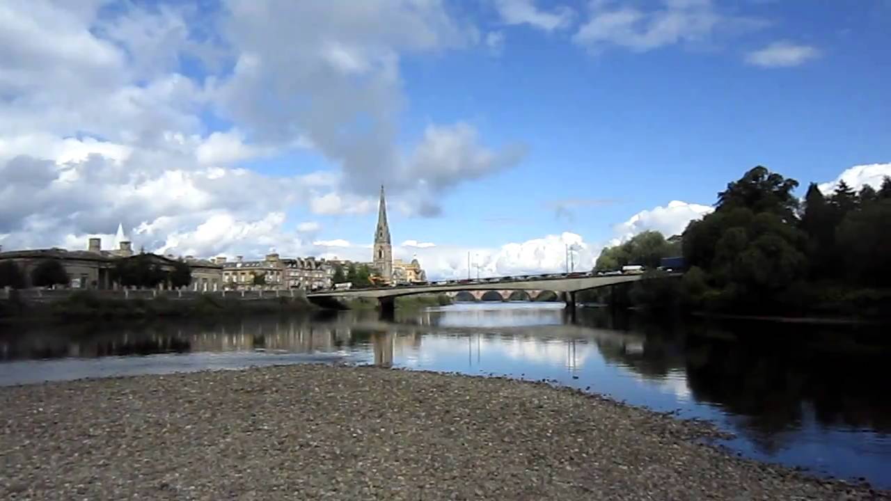 Tay Street seen from Moncrieff island.MOV - YouTube