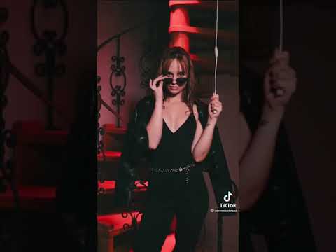 Cemre Solmaz Tik Tok Kıyafet Değiştirme Akımı