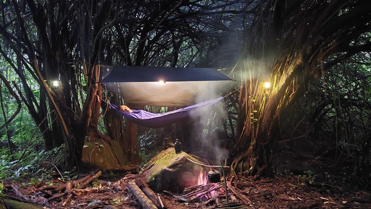 SOLO SURVIVAL CAMPING In RAIN THUNDER; Fishing, CATCH and COOK ...