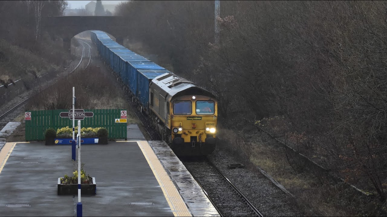 Freightliner Class 66 No. 66562 on 6F33 Bredbury - Runcorn Folly Lane ...