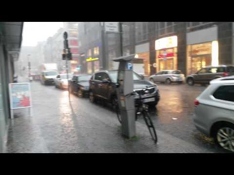 27.07.2016 - Berlin Regen Video 001