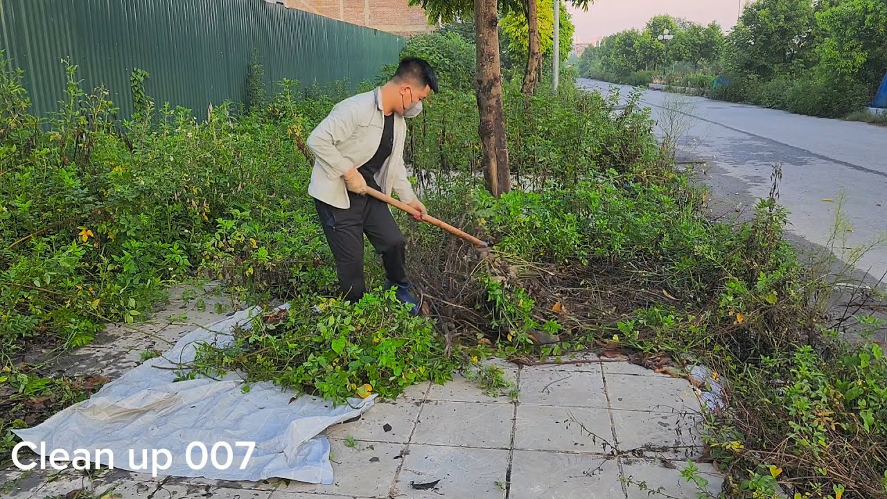 Free sidewalk cleaning part 2. - YouTube