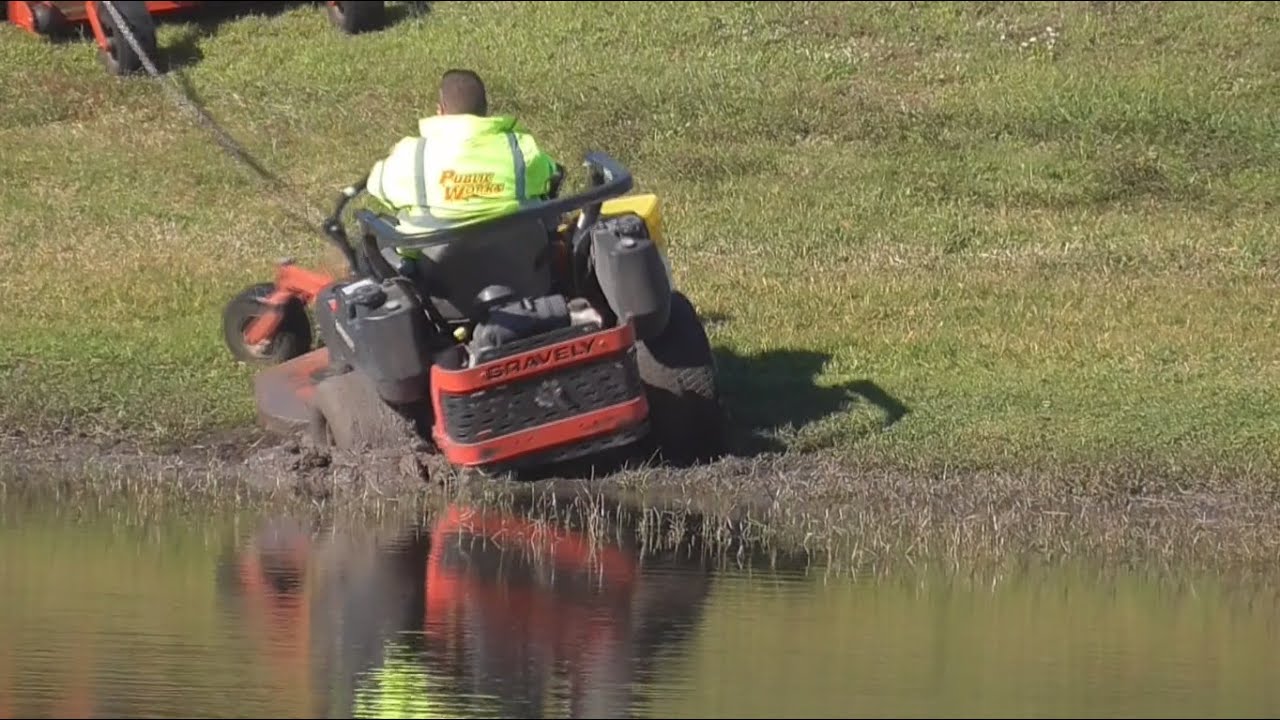 Mud Mower City of Zephyrhills Public Works lawn mower gets stuck & the ...