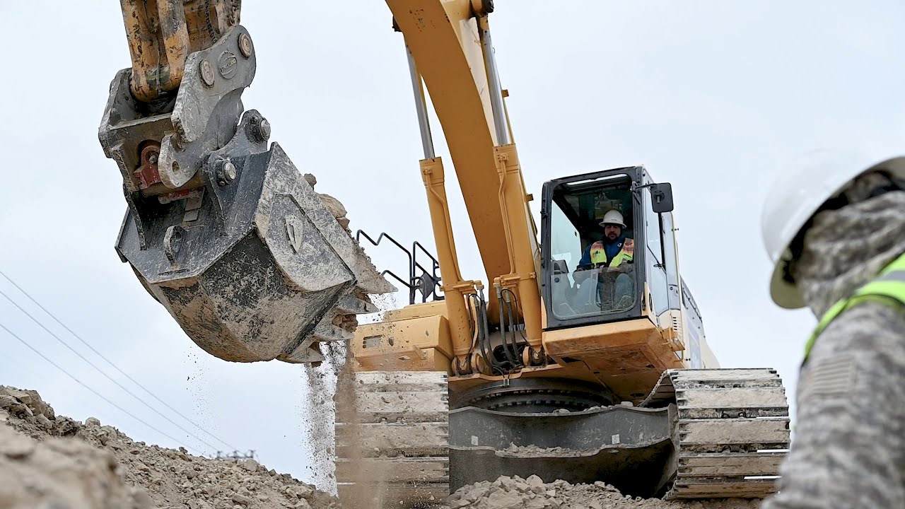 Dallas Underground Installing Large Storm System - YouTube