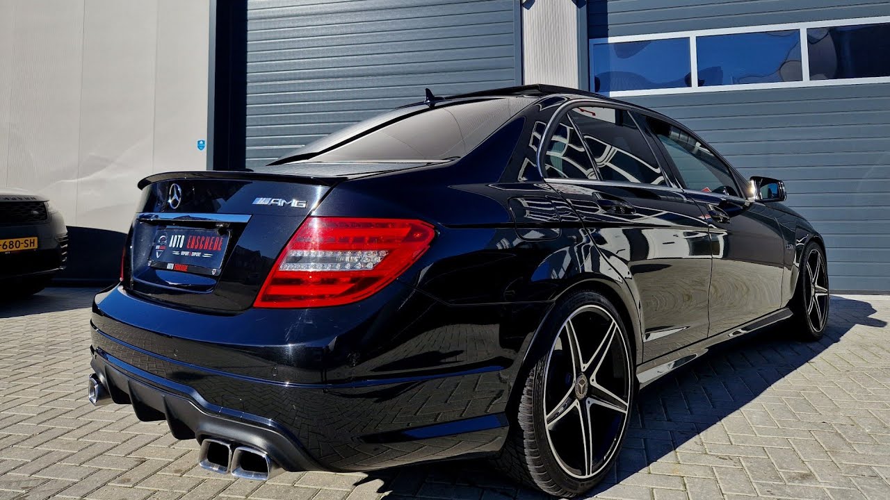 Mercedes-Benz C63 AMG C180 BlueEfficiency DESIGNO PANORAMA VOLL UNIQUE ...