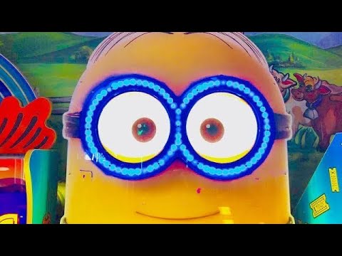 MINIONS Despicable Me Bopping Arcade Game - YouTube