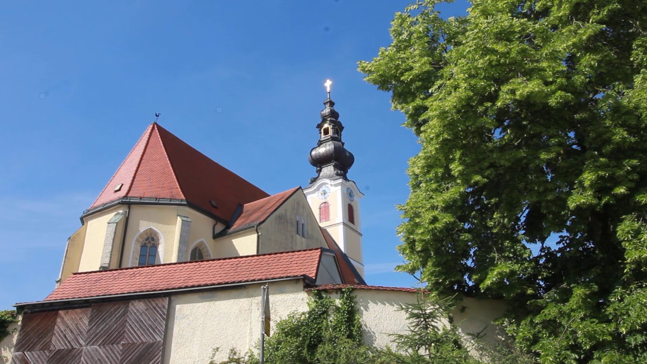 Pfarrkirche Gunskirchen, Läuten zur Sonntagsmesse - YouTube