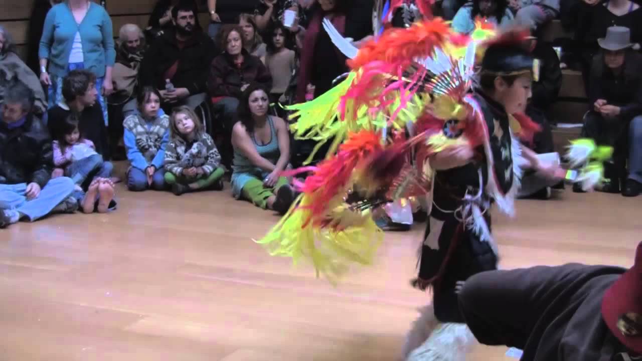Male Fancy Dancer - YouTube