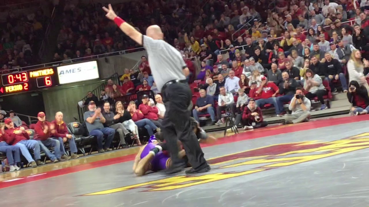 Michael Blockhus (UNI) vs Ian Parker (ISU) - YouTube