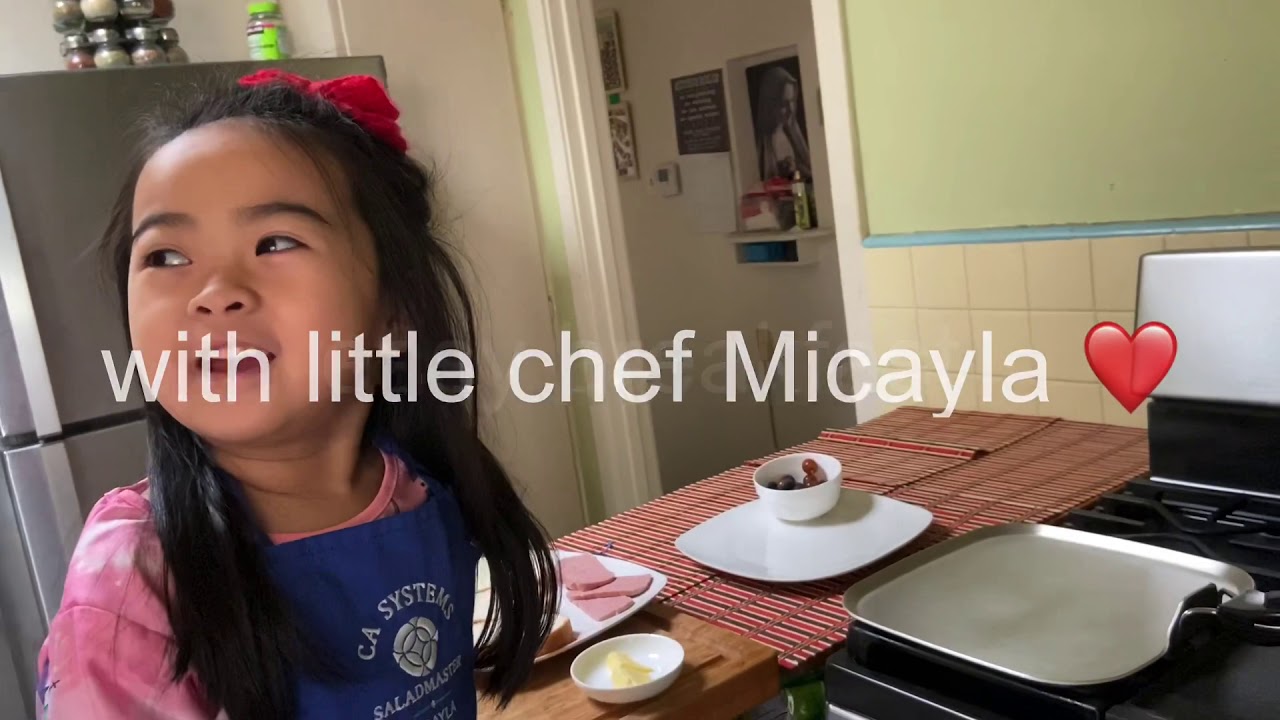 Little chef cooking episode 2 - YouTube