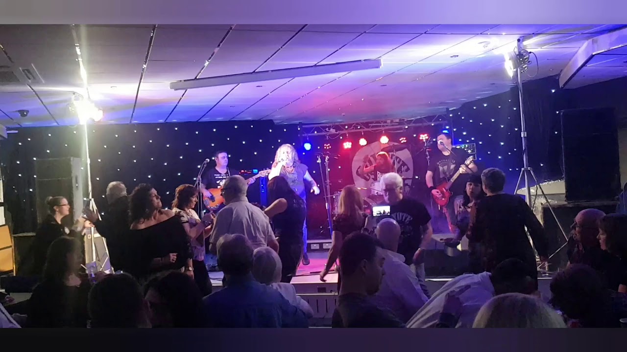 Coyote @ The Heaton Buffs Club - YouTube