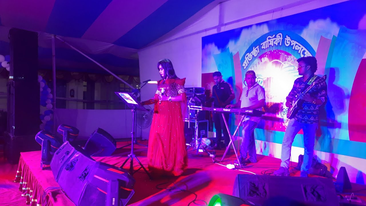DUSTU POLAPAIN - STAGE PERFORMANCE - YouTube