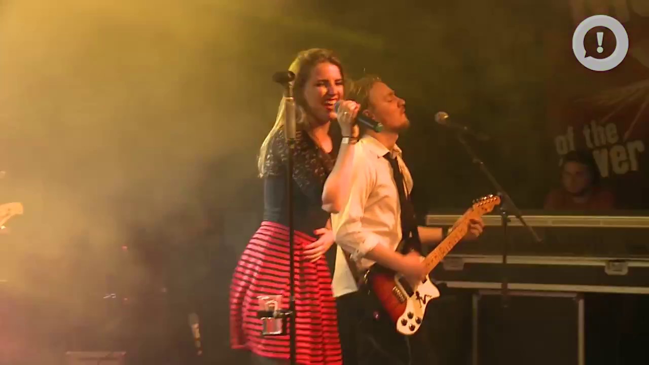 ZO!34 - Band Level Up in halve finales Clash of the Coverbands - YouTube