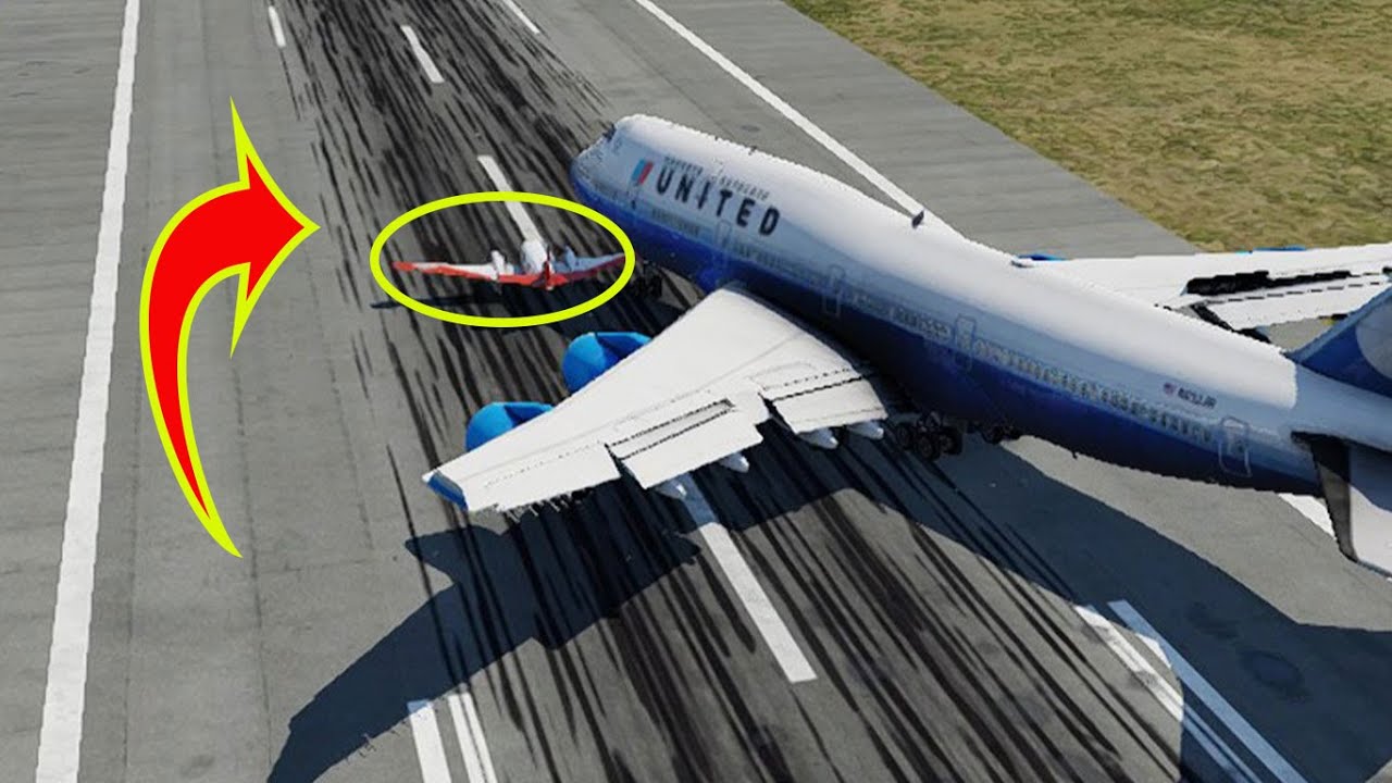 Big Plane Overrun Small Plane ON Runway After Landing ep02 - YouTube