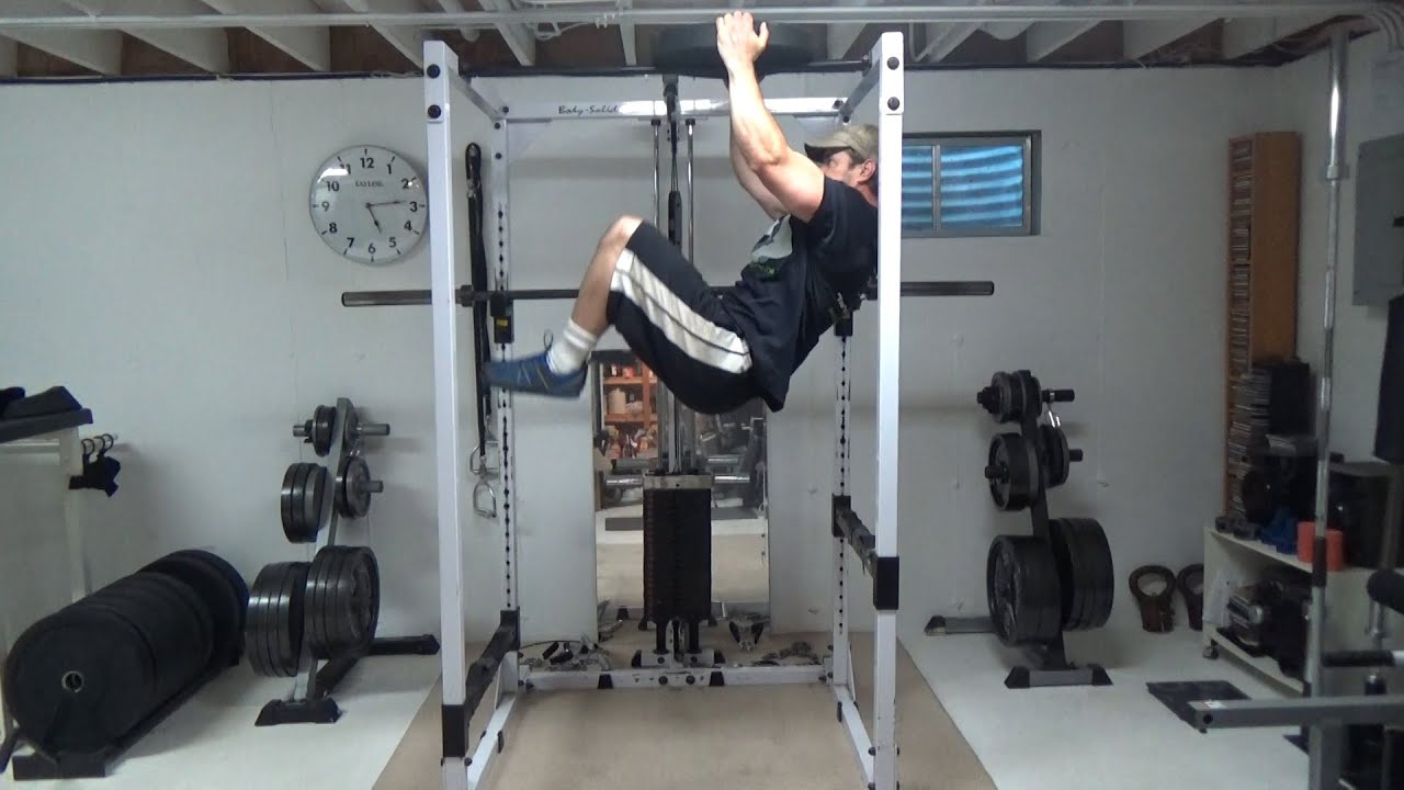 Plate Hanging Knee Raises for Six Pack Ab Training - YouTube