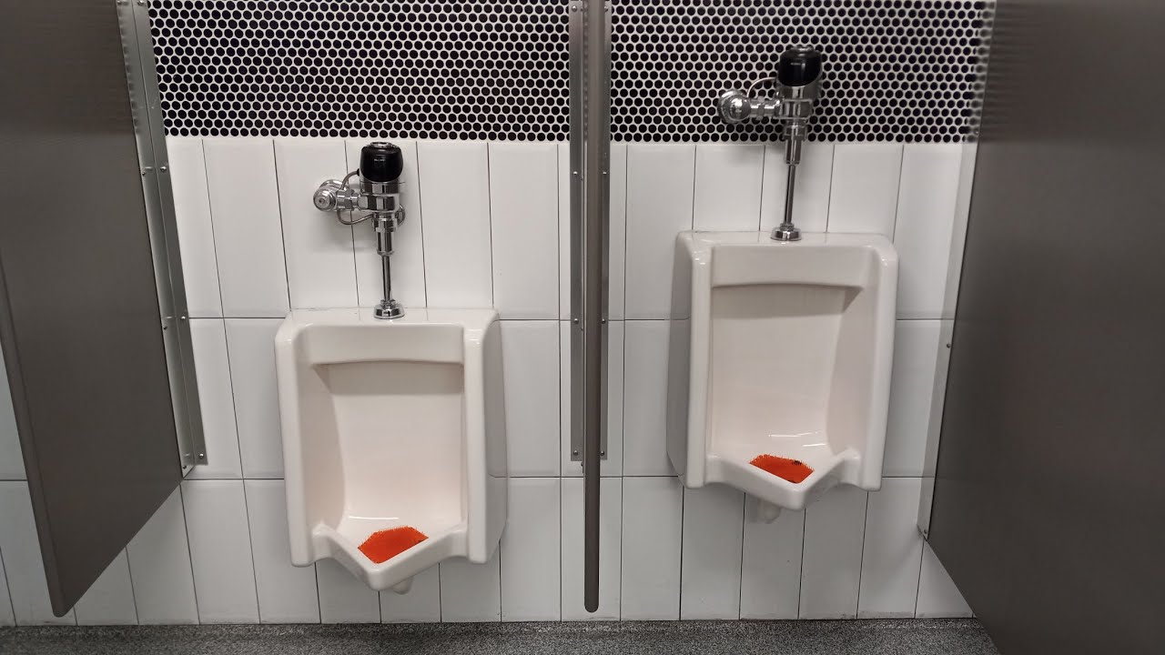 Meijer Men's Restroom - YouTube
