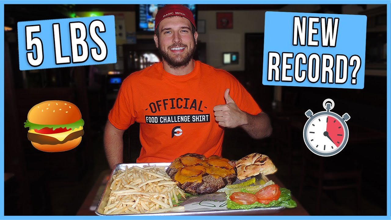 Giant Bacon Cheeseburger Food Challenge in New York - YouTube