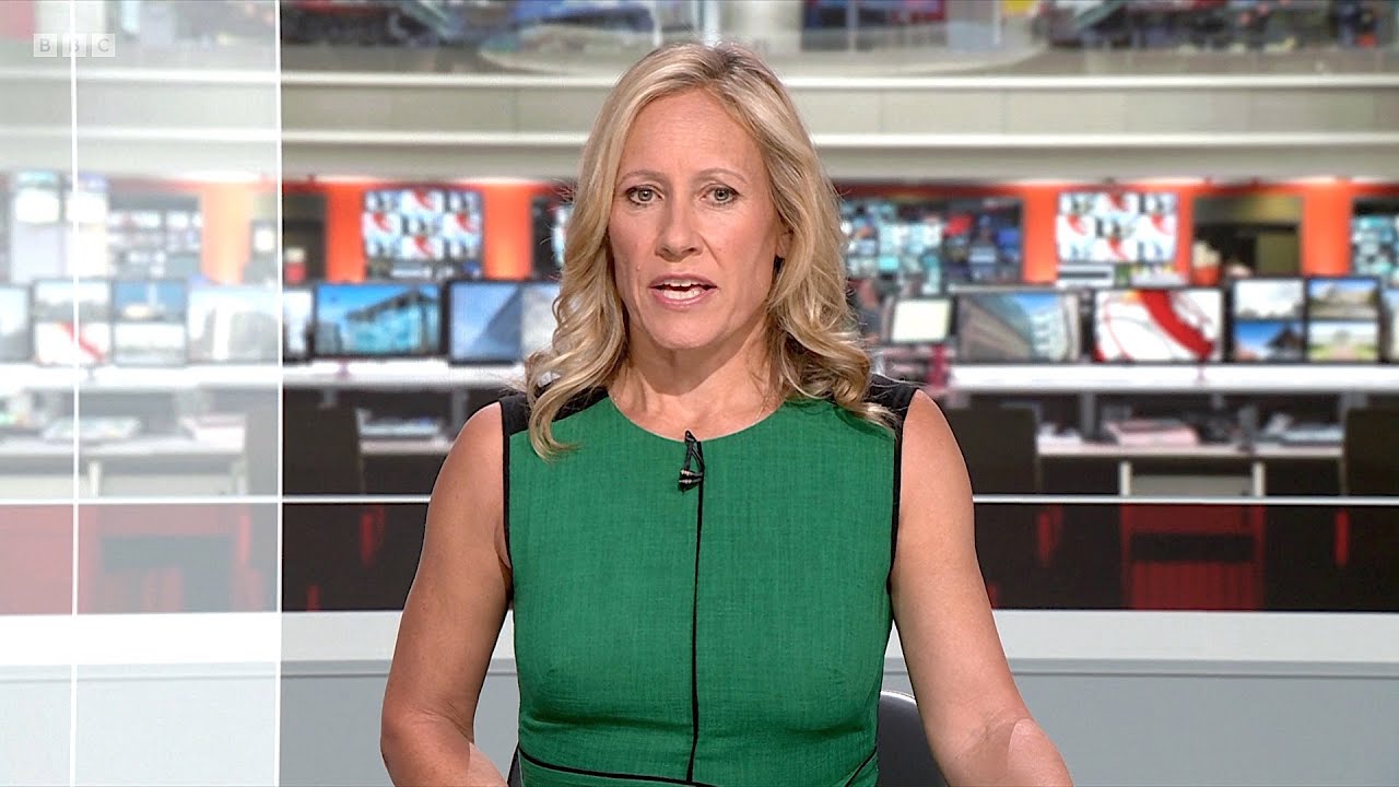 Sophie Raworth green dress - YouTube