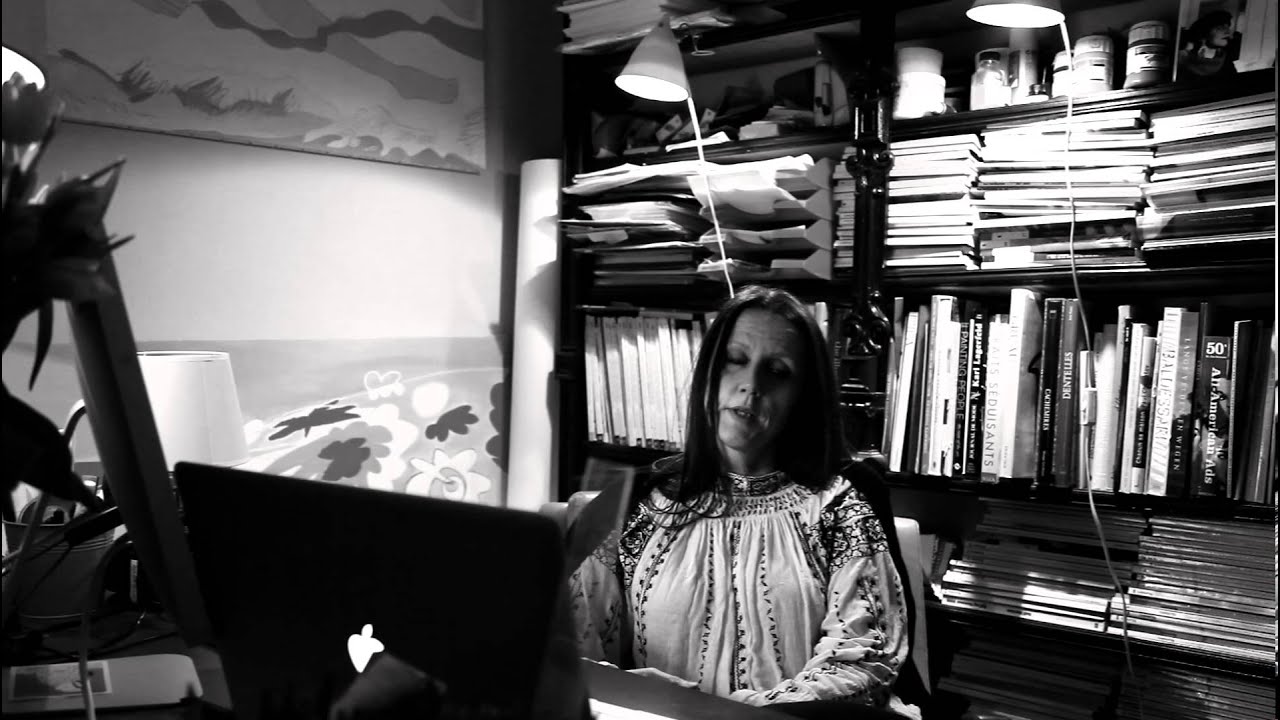 INTERVIEW DE L'ILLUSTRATRICE DE MODE MARIE PERRON - YouTube