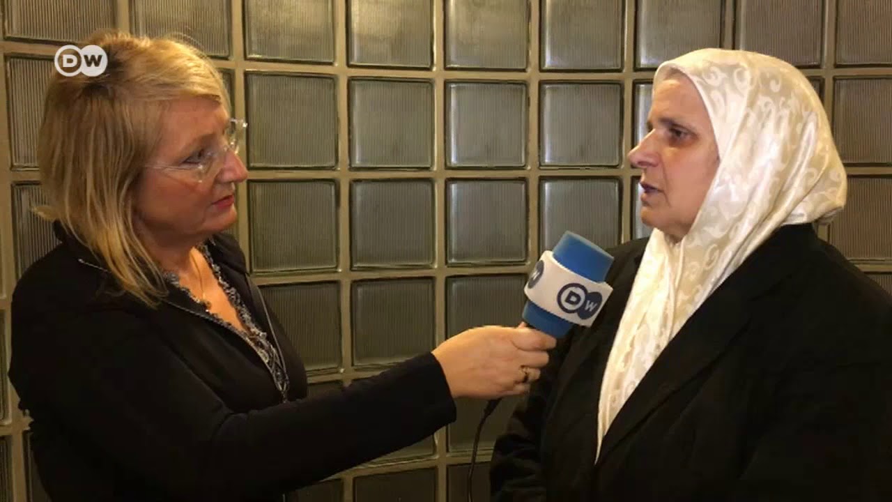 Hatidža Mehmedović o izricanju prvostepene presude Ratku Mladiću - YouTube