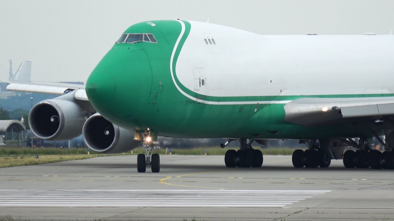 Boeing 747-4EVF(ER) ACE Belgium Freighters OO-ACF arriving and take off ...