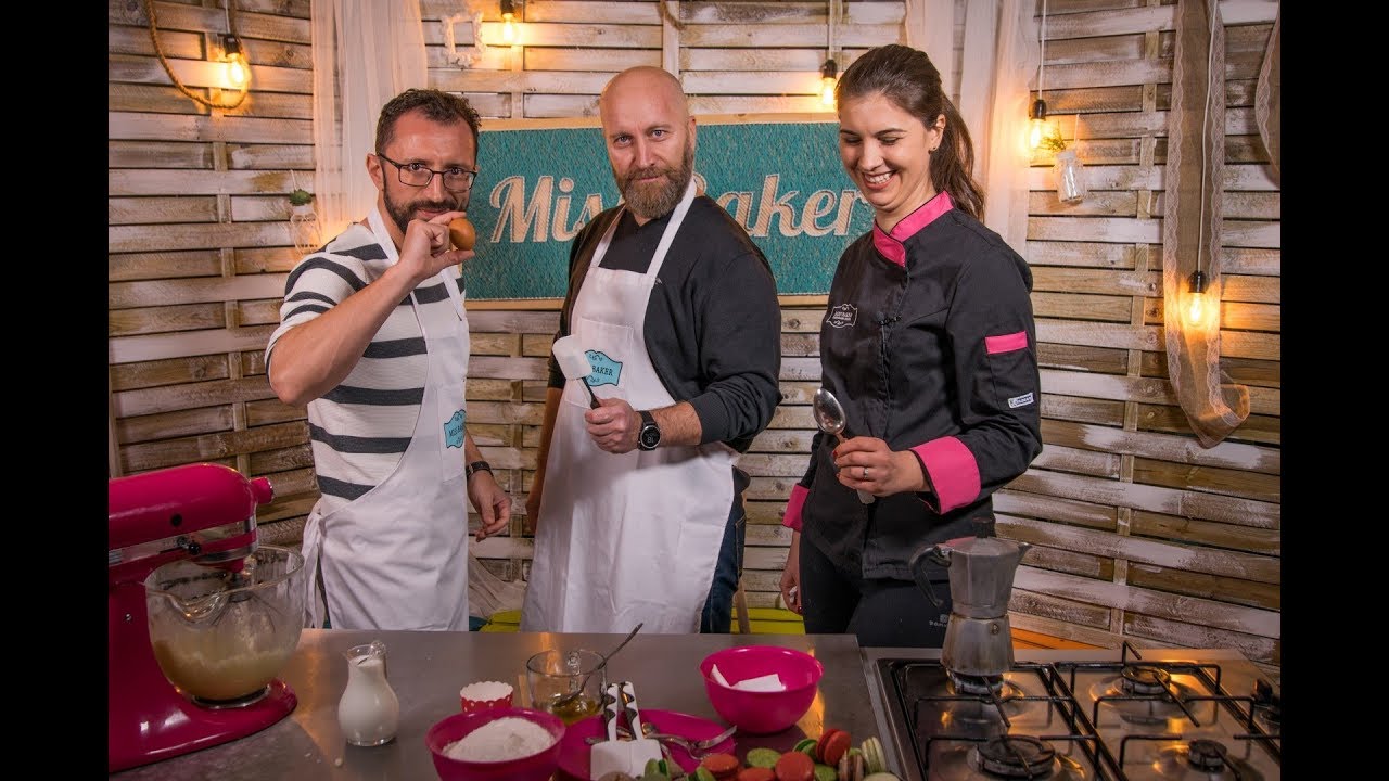 Miss Baker Show Ep1 - Adora Studio - YouTube