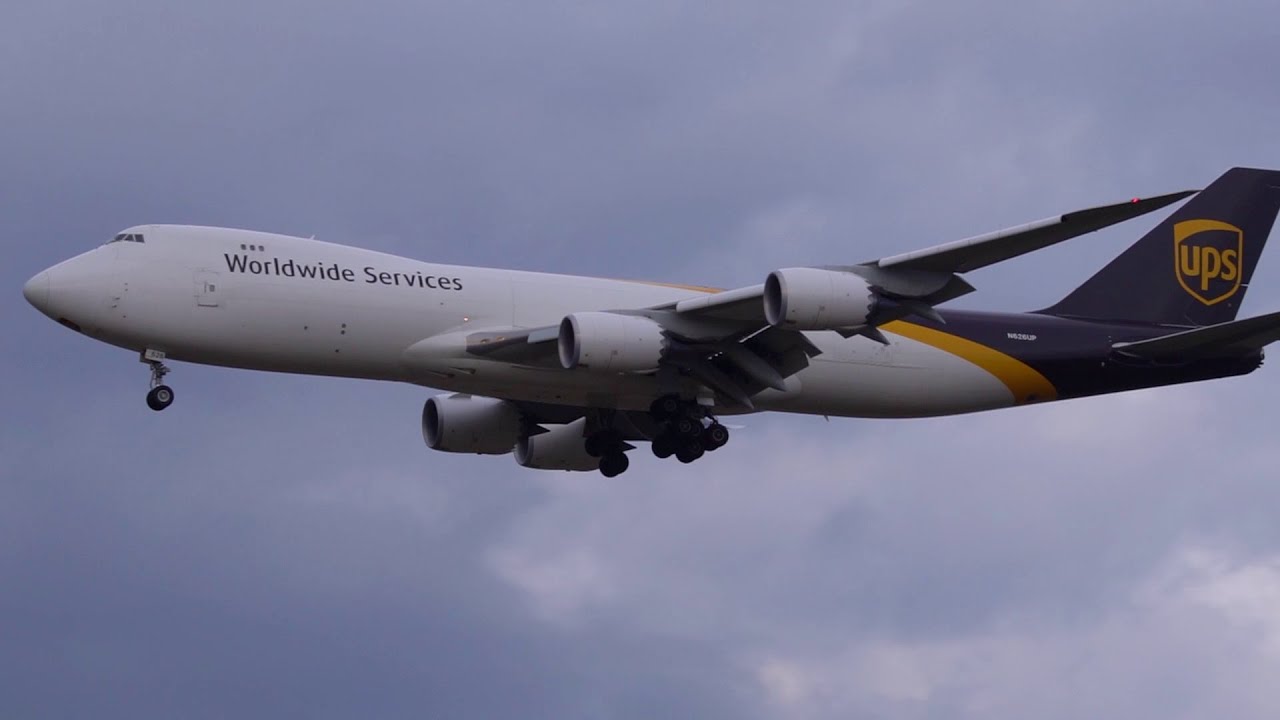 Boeing 747-8F UPS landing on EPRZ Rzeszów-Jasionka - YouTube