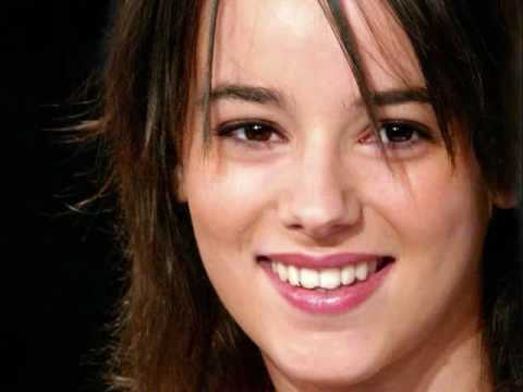 Alizee Desnuda