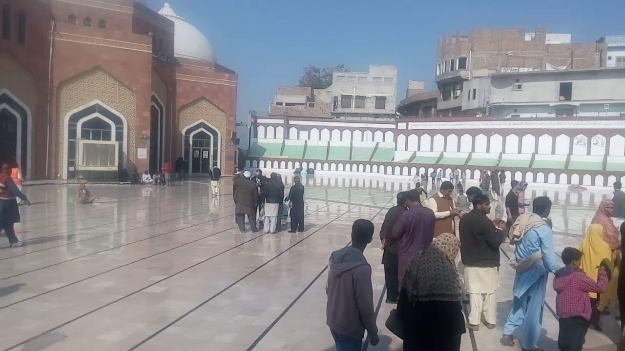 Beautiful Darbar Shareef Hazrat Baba Farid ,Pakpattan ,Pakistan. - YouTube