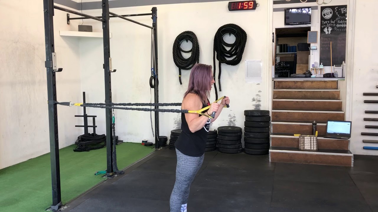 The Gym - Crossover Symmetry Incline Plus - YouTube