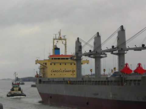 Sunrise Bulk carrier in Antwerpen - YouTube