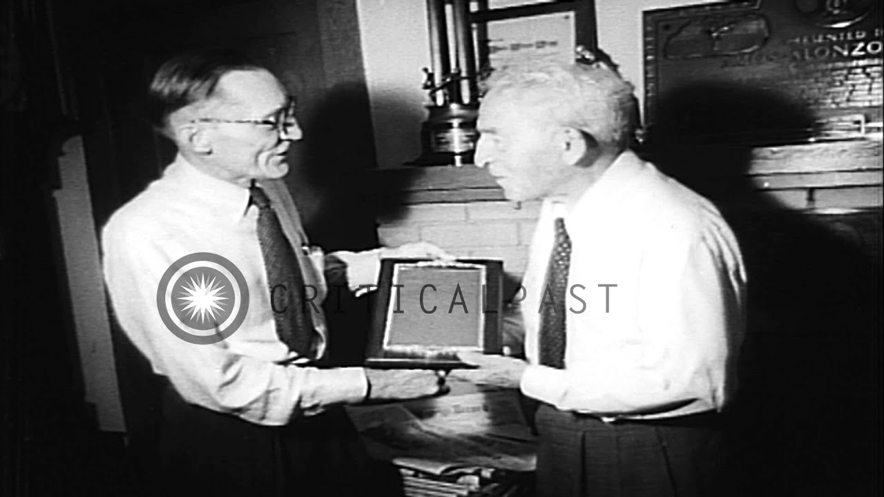 Former football coach Amos Alonzo Stagg celebrates his 85th birthday ...