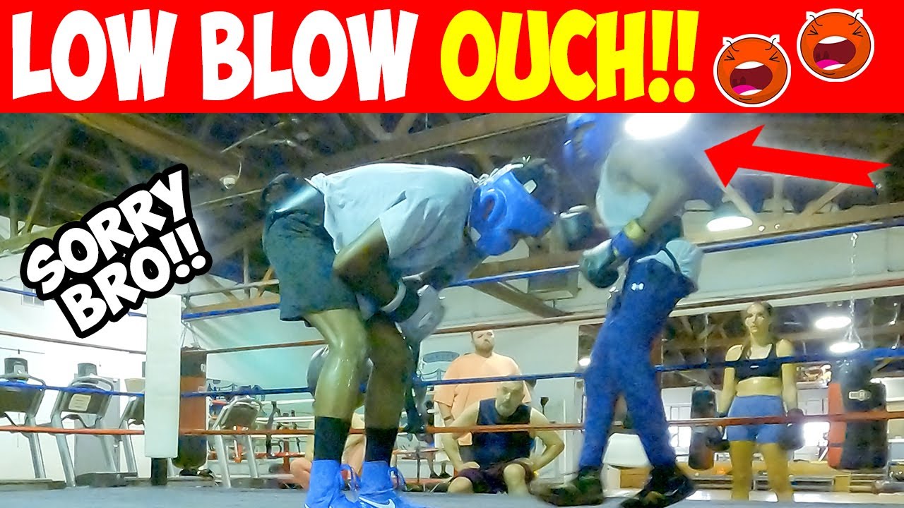 OUCH! 😖That Low Blow HURT! Boxing Sparring FAIL! - YouTube