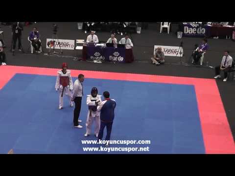 59kg Zhupiyov (UKR) vs (RUS) Urtaev  (19th Europen Junior TKD Championships 2013)