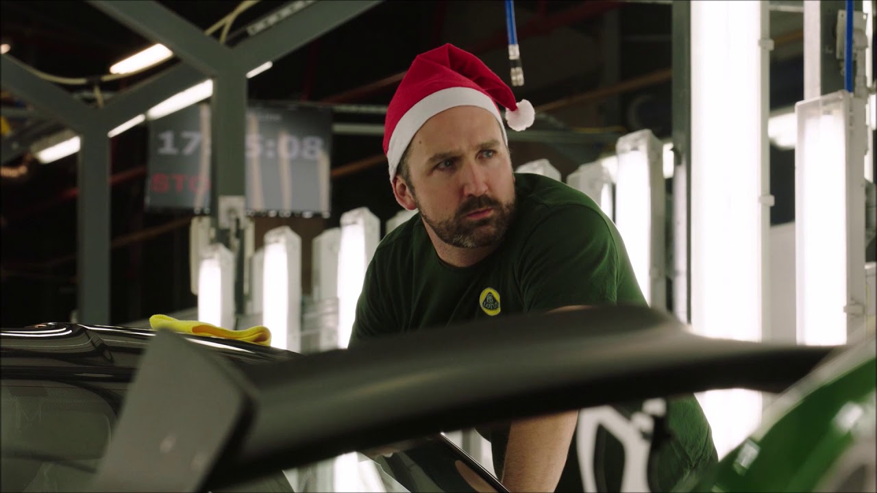 Santa buys new car..........LOTUS ELISE 220 - YouTube