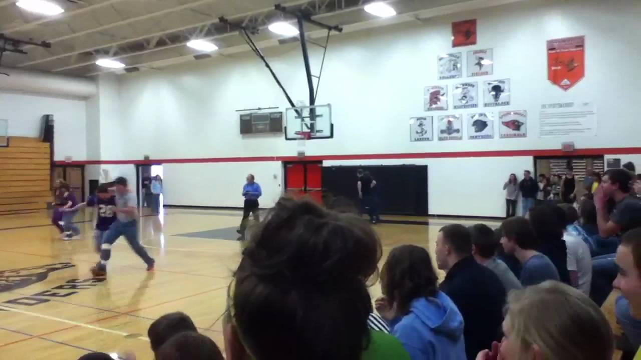 Three-Legged Race FAIL - YouTube