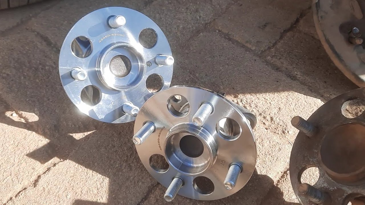 TOYOTA vits new shape (rear wheel bearing job ) - YouTube