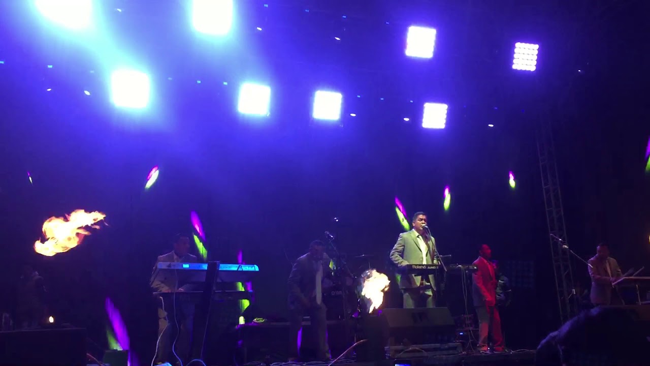 Cavico Musical en vivo en Villa Victoria - YouTube