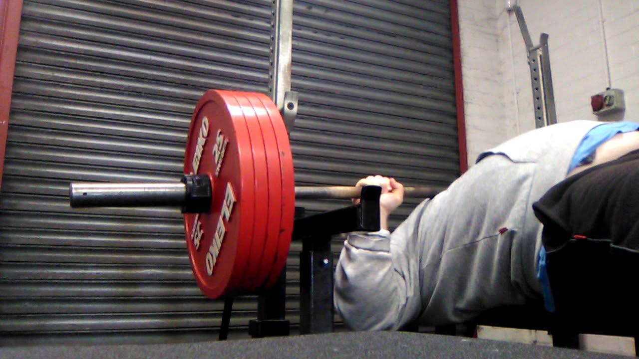 Bench press 3reps x 220kg set 2 - YouTube