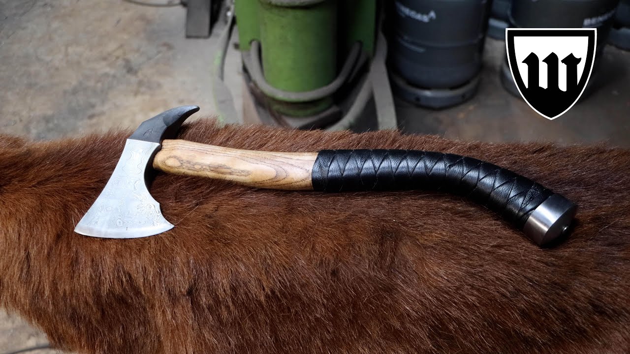 Forging a Damascus viking tomahawk, part 3 making the handle - YouTube