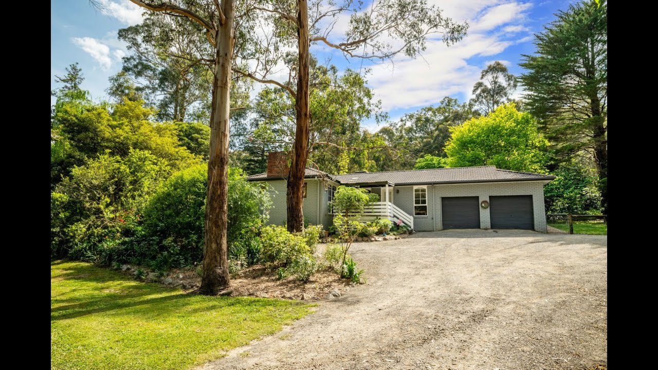 4 Ewarts Road, Don Valley - YouTube
