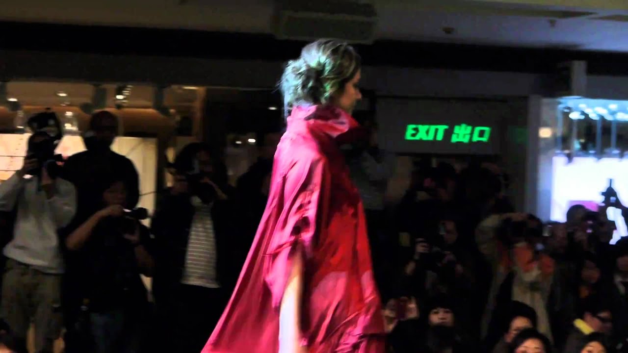 瑞莎 Larisa Angela @「Le Petit Jardin franCais. At Festival Walk」時裝匯演 ...