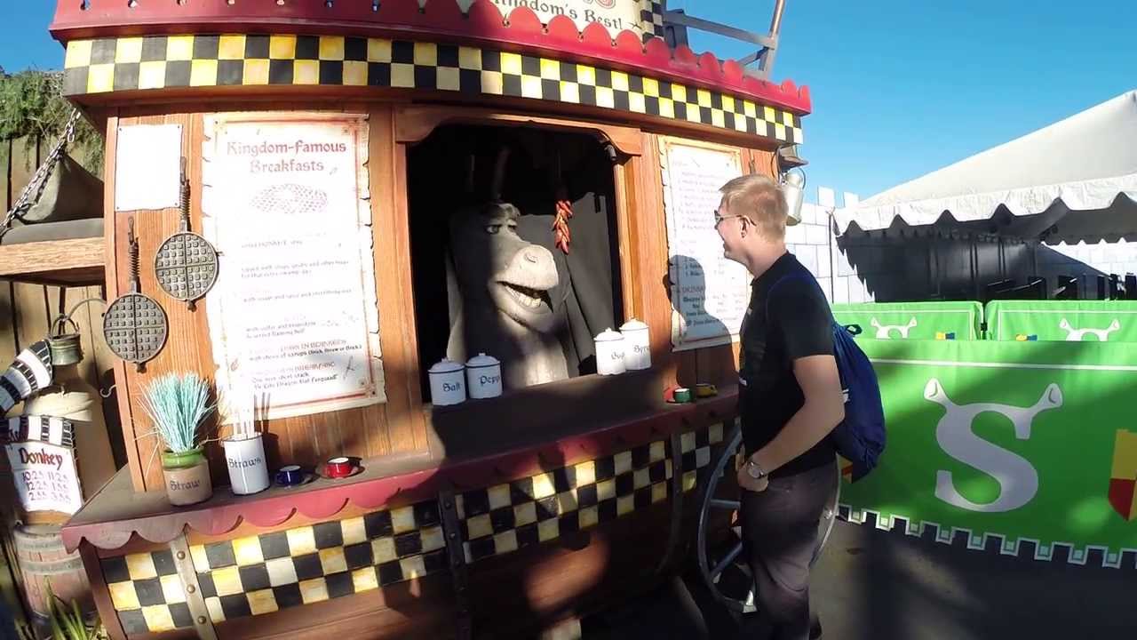 Shrek's donkey saying cheers to Estonians - YouTube