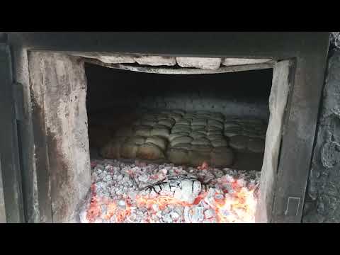 Taş fırınında Ekmek yapımı , peksimet, buğday, çavdar, arpa, doğal fırın ekmeklerimiz hazır...