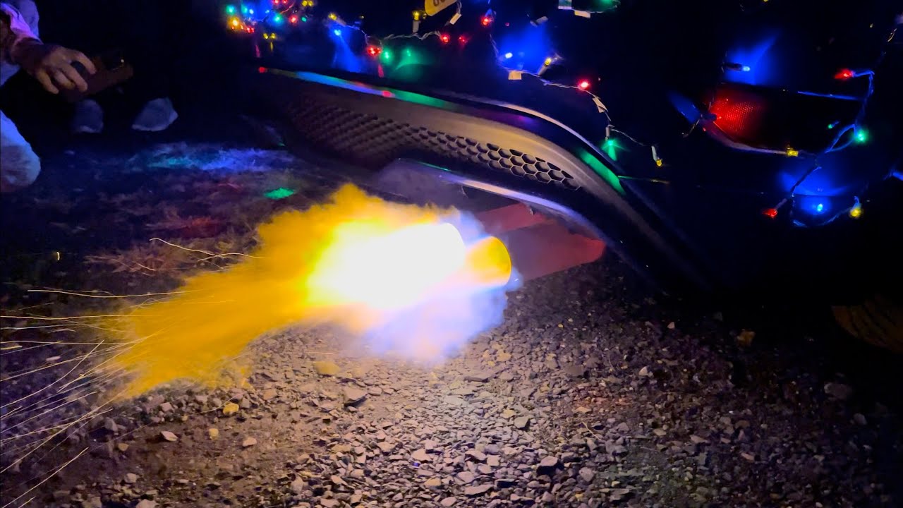 INSANE FLAME THROWER MAP TUNED FORD FIESTA ST DESTROYS THE CAR MEET ...