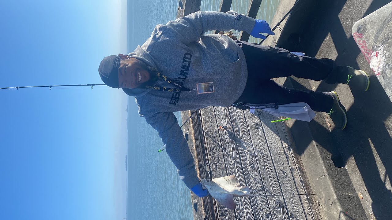 Fishing at Sierra Point Prkwy and Burlingame , Ca pier - YouTube