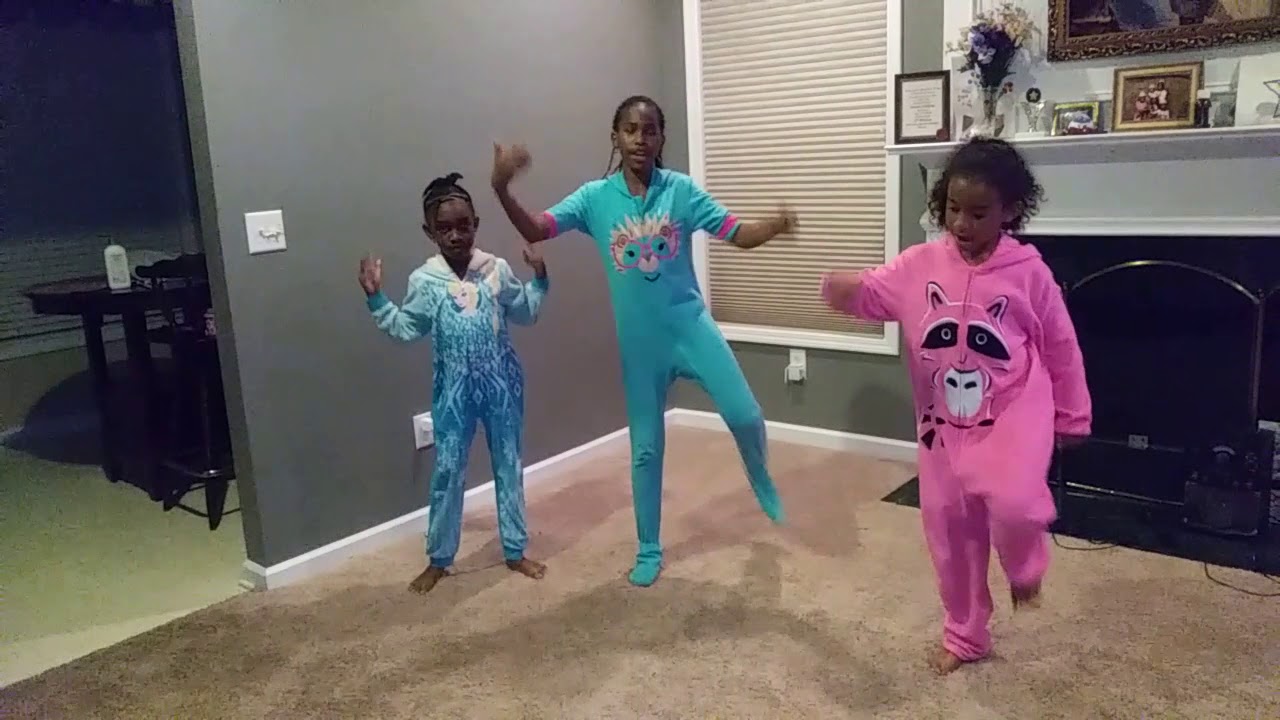 Keke taught me how to do it! (Dance) - YouTube