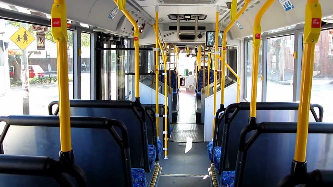 Sydney Buses 'Metrobus' Volvo B12/Volgren artic ride - YouTube