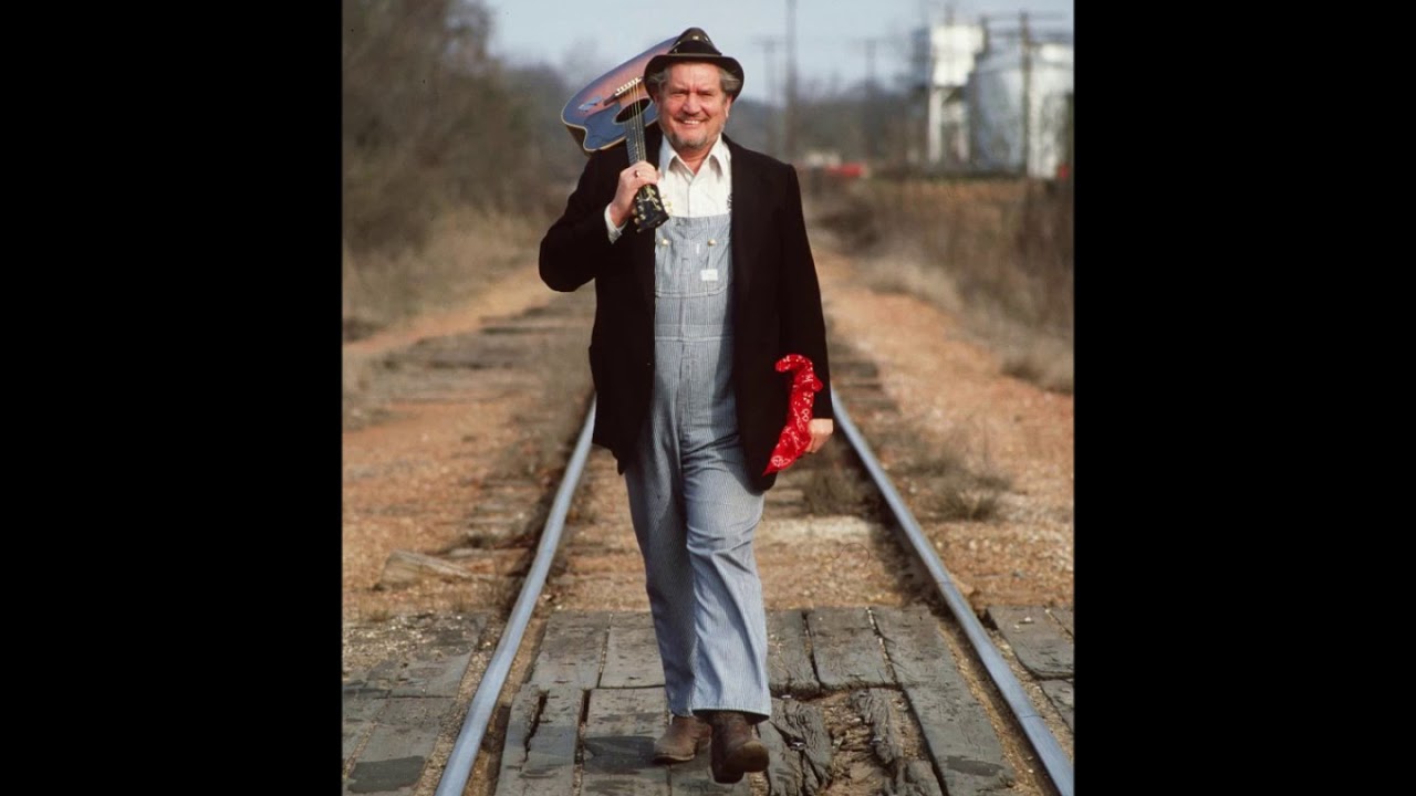 Boxcar Willie - Rudolph The Red Nosed Reindeer (A Hobo's Christmas ...